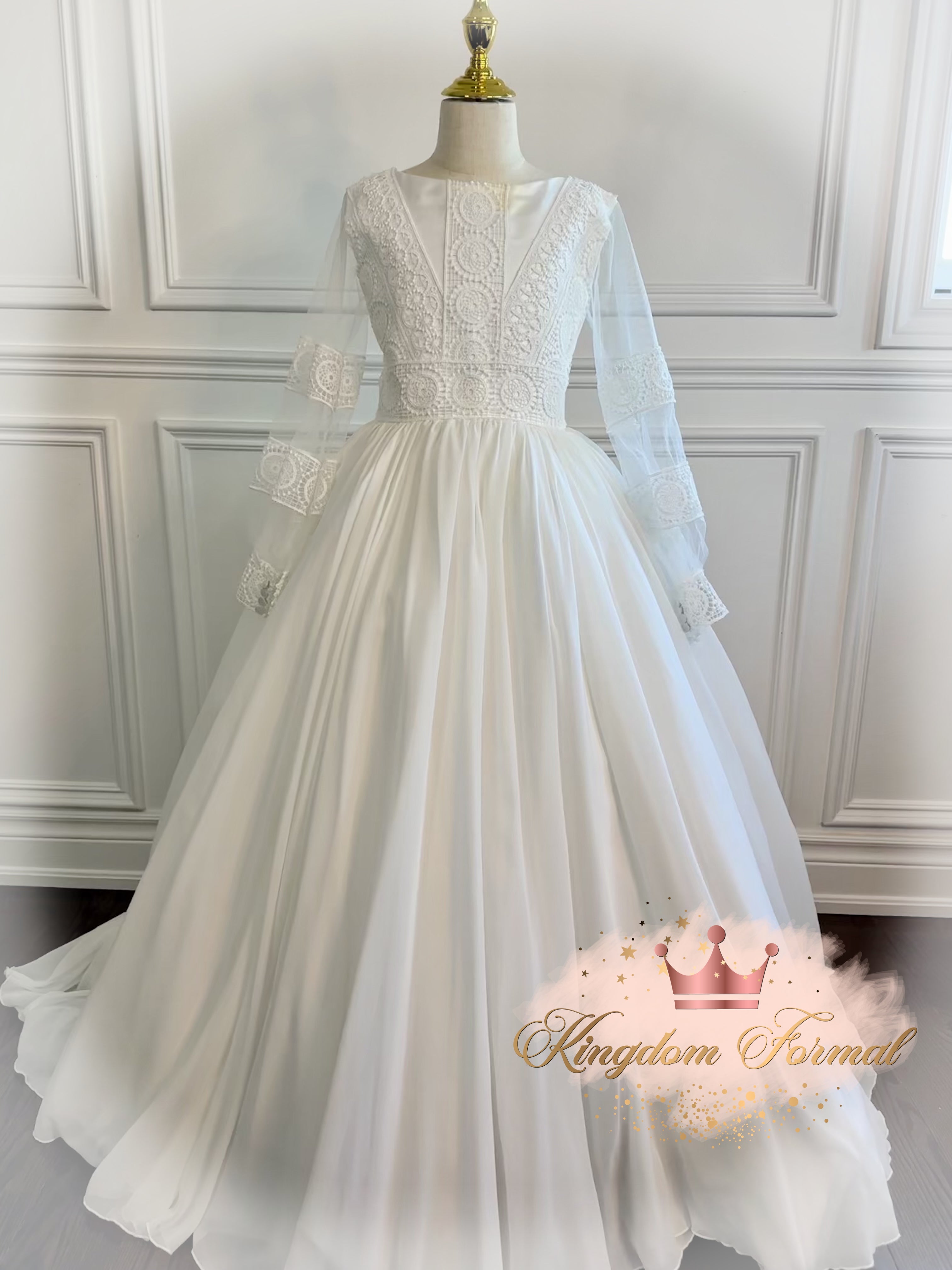 The Anisa Gown – Angel Boutique